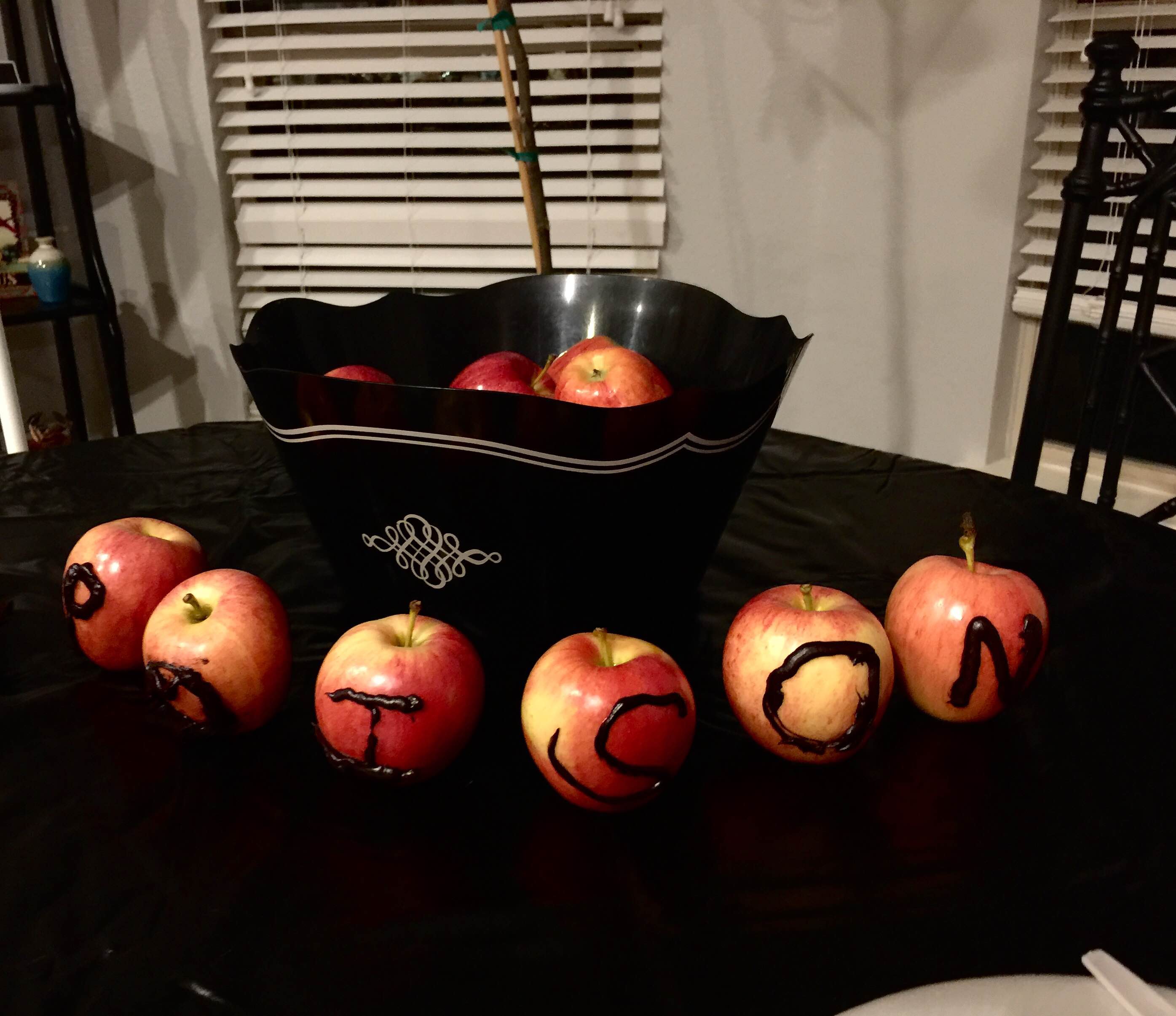 poison-apples – The Girl and the Coconut